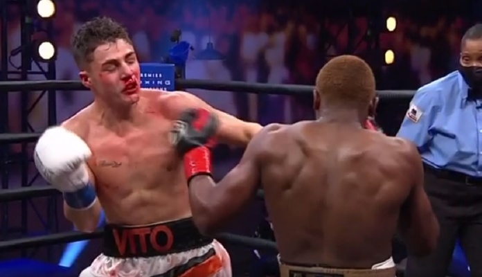 Boks. Vito Mielnicki z pierwszą porażką. Rozbity nos pięściarza o ...